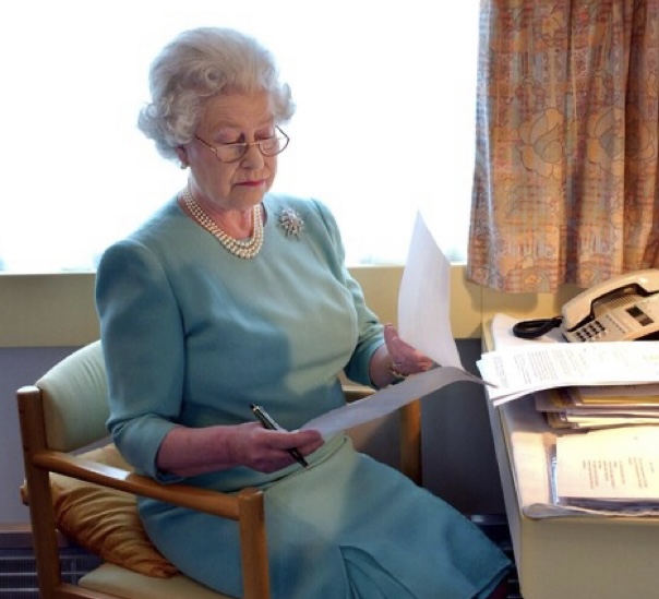 in memoriam – a Queen and Friend of Oman – Come From Away